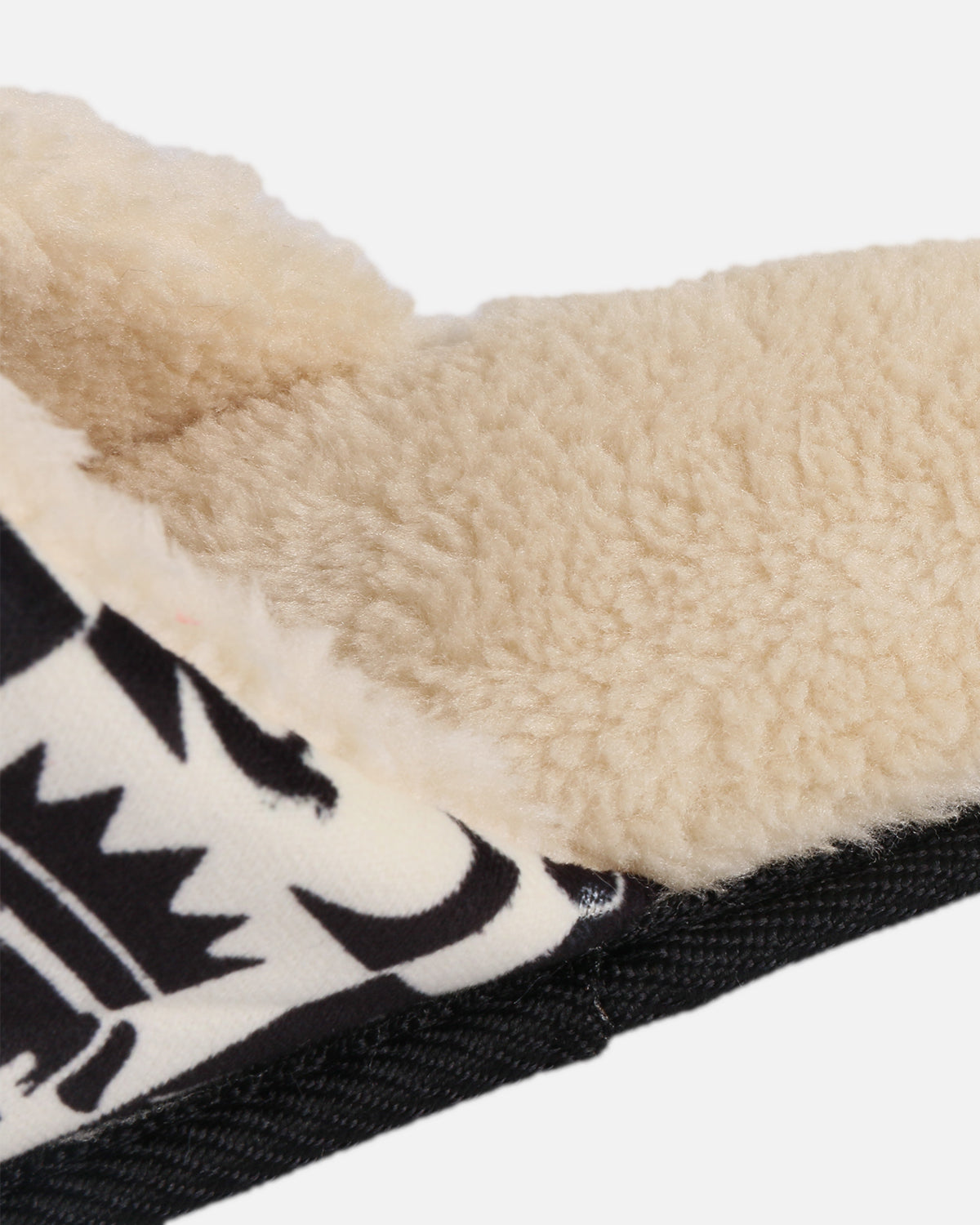 Technoblade 'The King' Sherpa House Slippers (Black/White ...