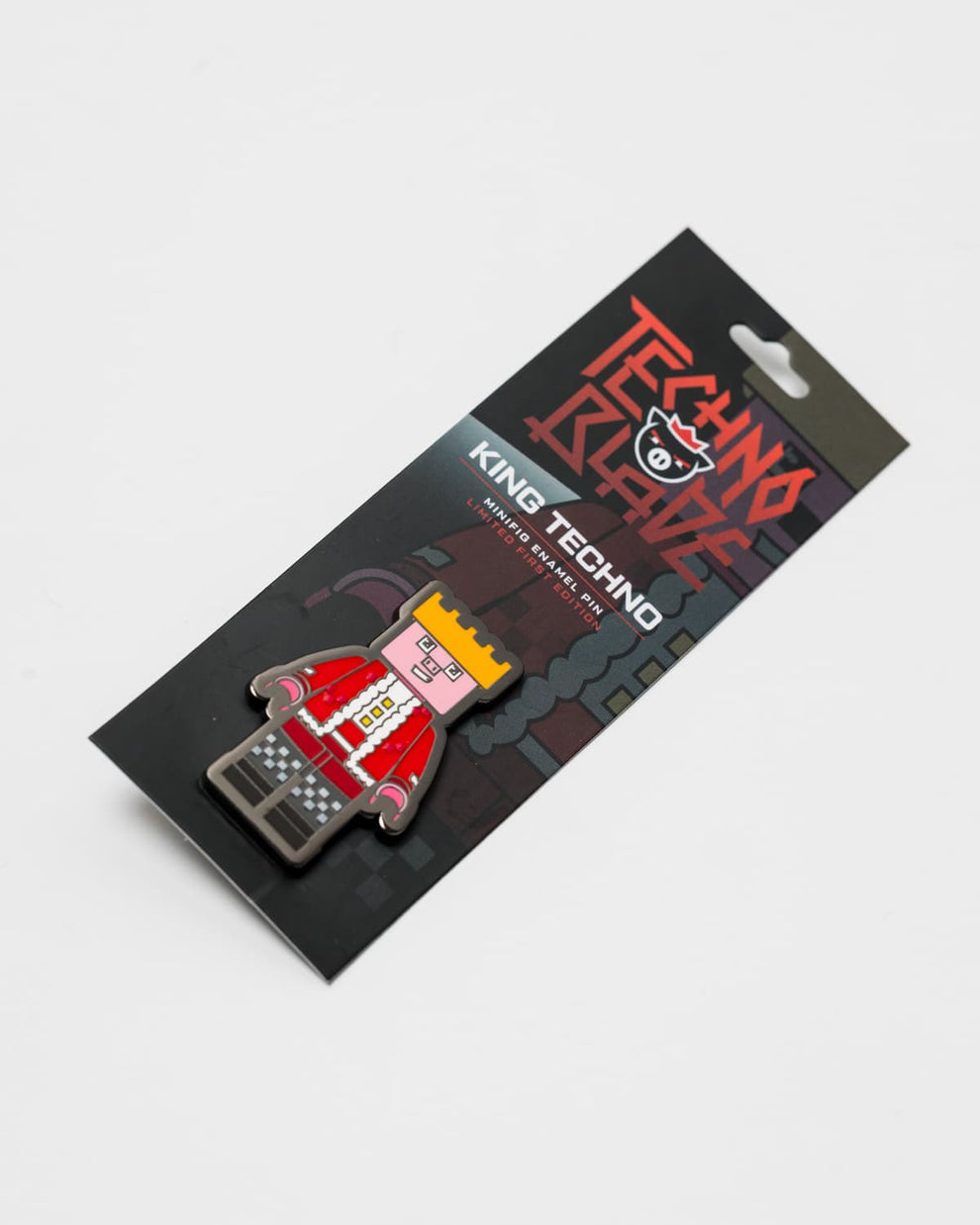 Technoblade Mini Fig Enamel Pin – Technoblade Official
